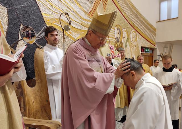 Biskup Mons. František Rábek vysvätil diakona Jána Žitňanského